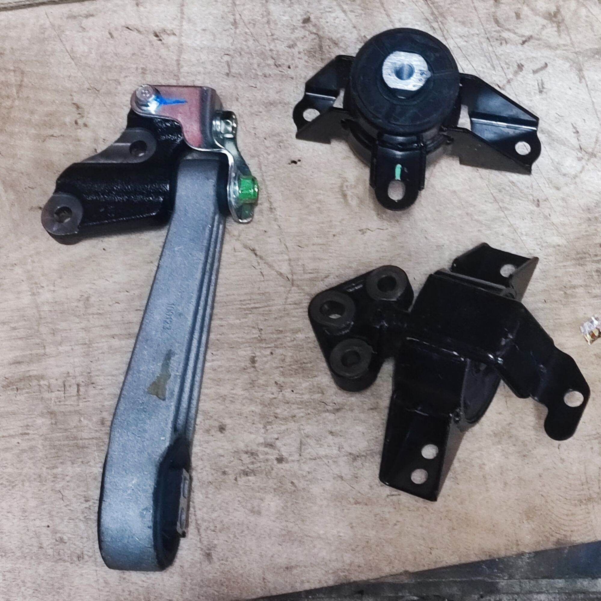 Proton Saga vvt 2019 Engine Mounting Set Original Proton | Lazada