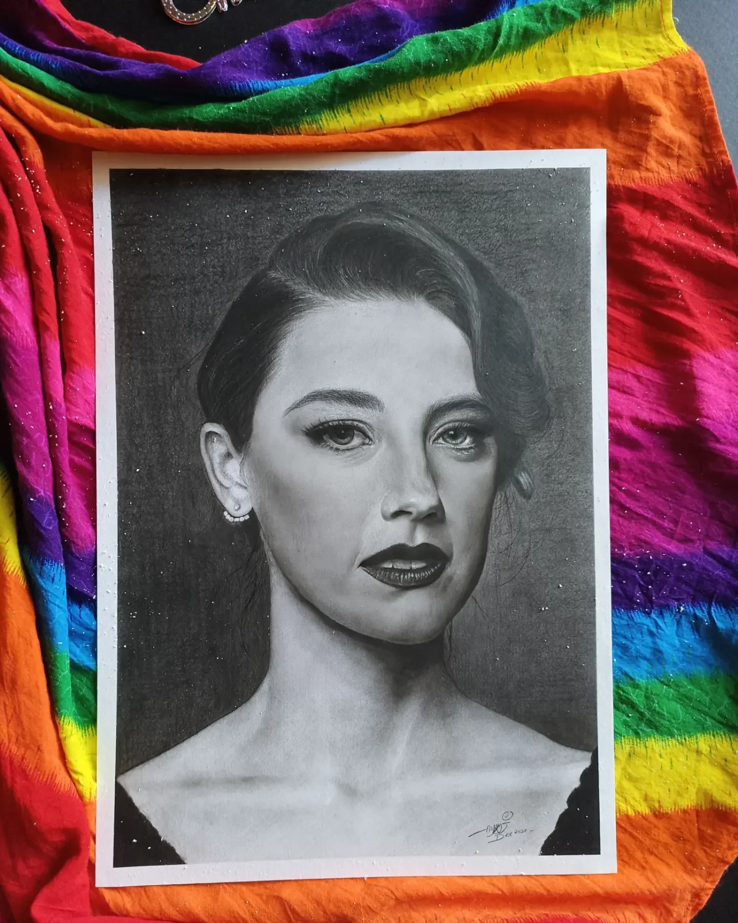 LUKISAN POTRET HITAM PUTIH A3 (originally handmade from a local artist ...