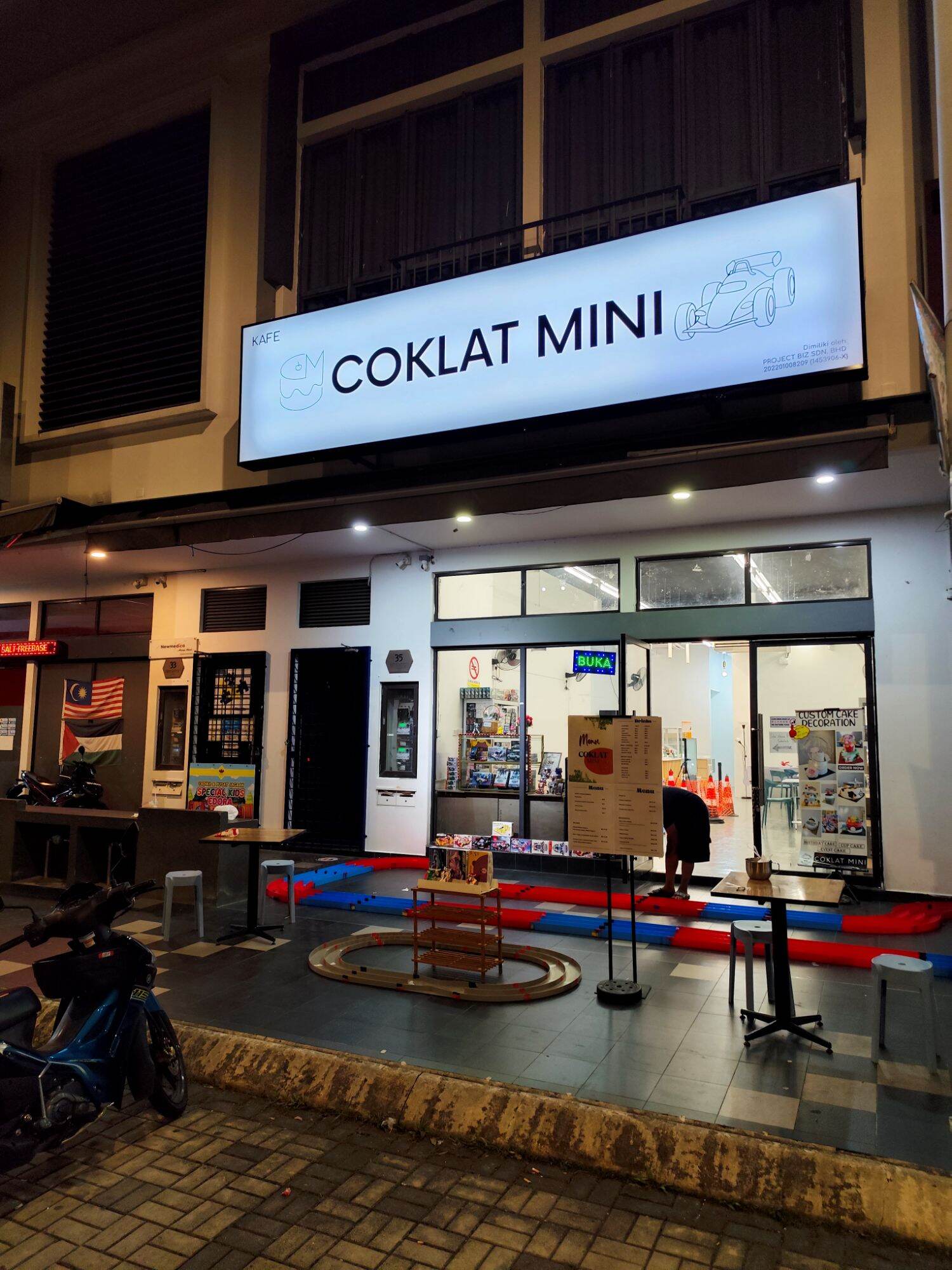 Coklat Mini Hobi Cafe Malaysia Official Online Store | Shop Now on Lazada