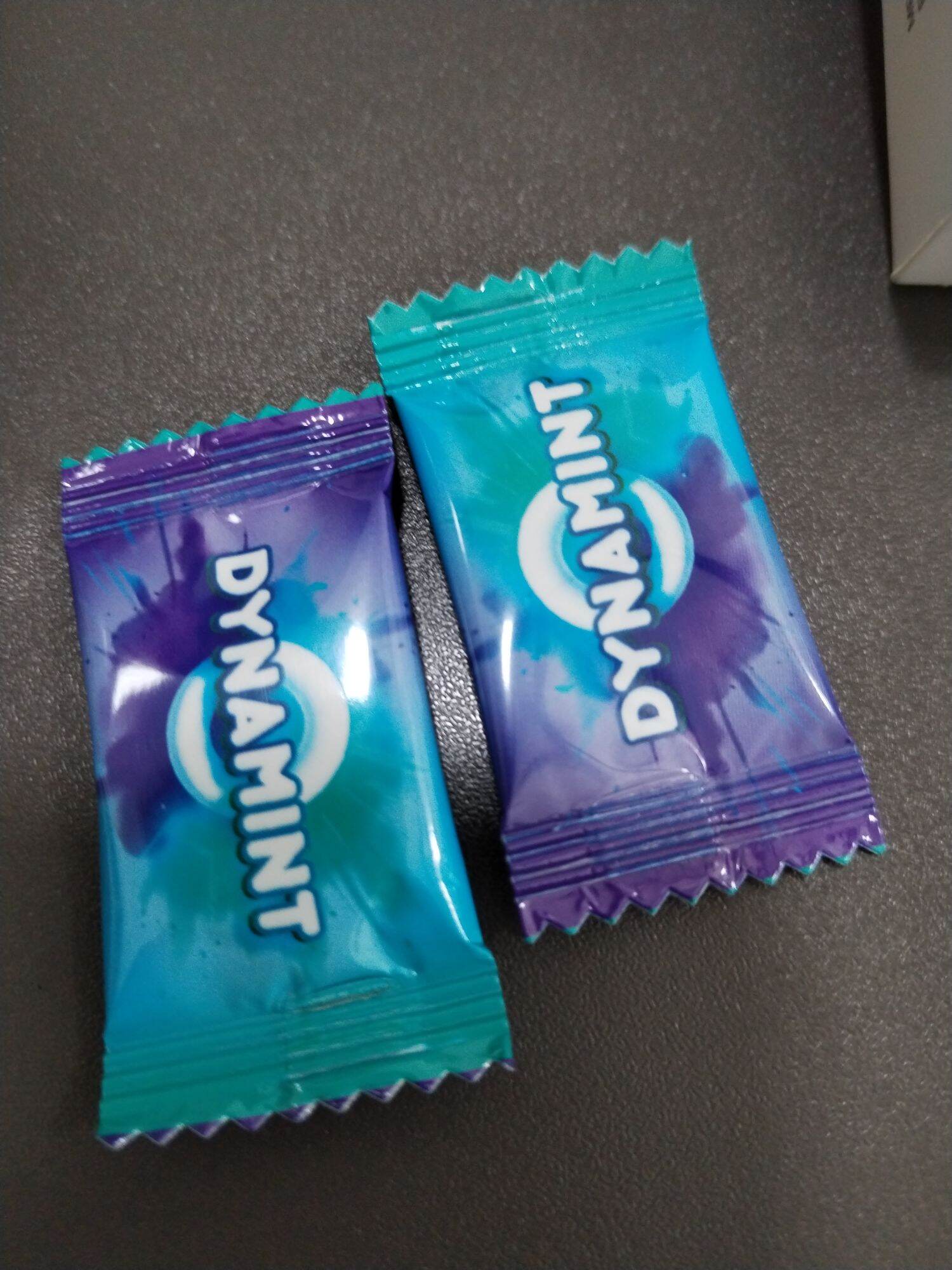 [Ready Stock] Dynamint 10pcs 1 box 男人冷糖 【提防假货】【现货秒发】Dynamint 冷糖 100％ | Lazada