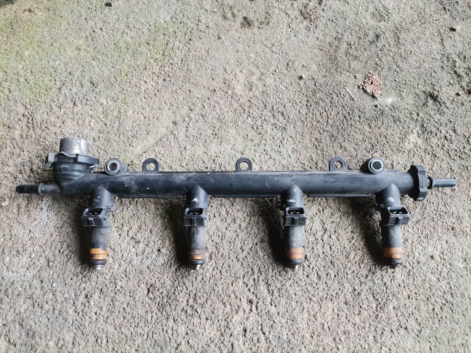 Proton Satria Neo Fuel Rail & Fuel Injector Campro Terpakai ORIGINAL ...