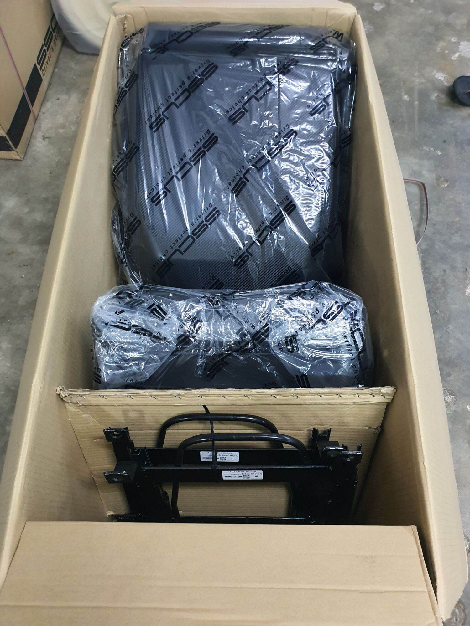 SSCUS Racing Sport Seat-VIRO Fabric Bucket Seat Black and Black /Red ...