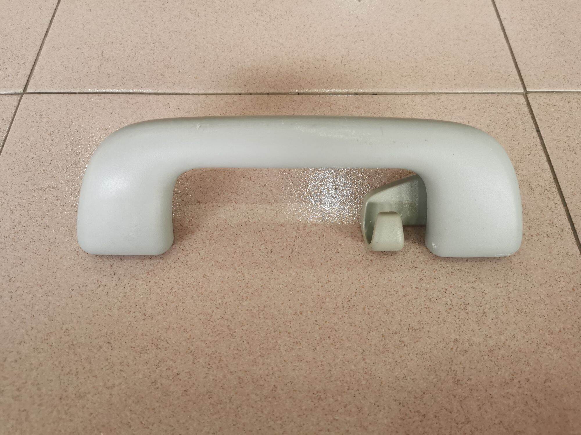 *USED* TOYOTA ESTIMA WISH VIOS PERODUA AXIA 2023 ROOF HANDLE ( GREY ...