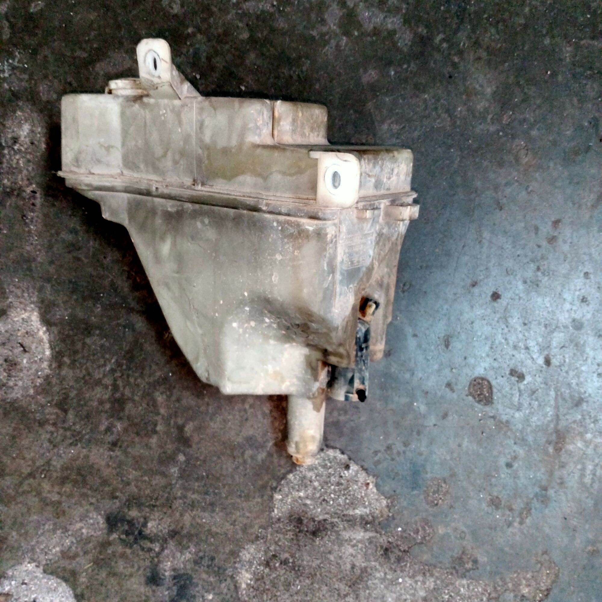 wiper tank and motor | Lazada