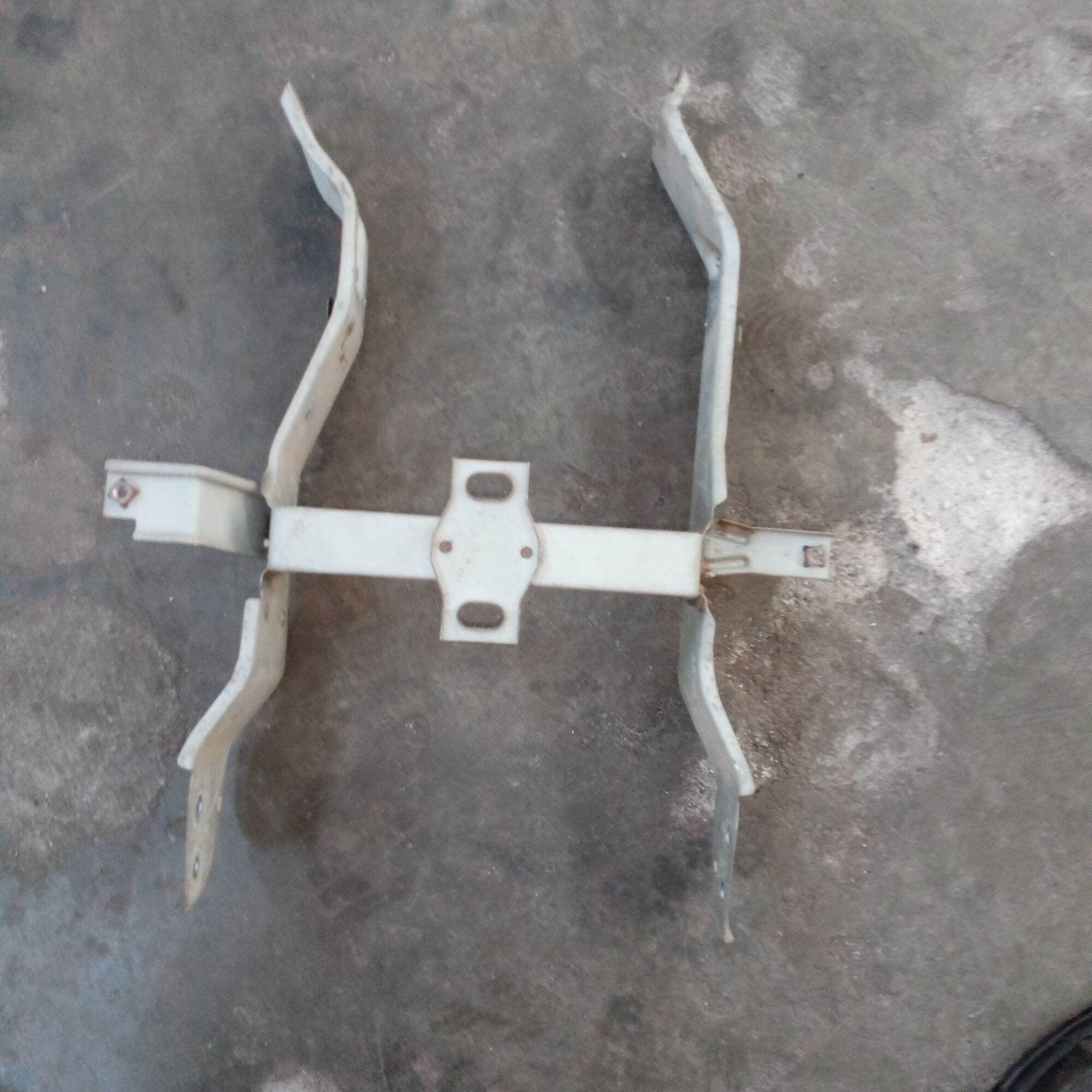 proton wira radio bracket frame | Lazada