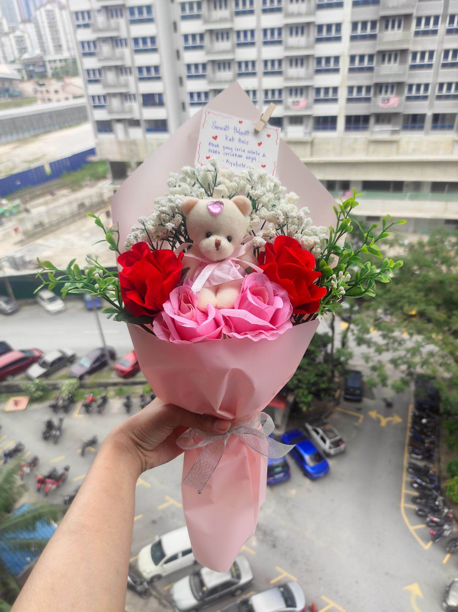 Surprise bouquet by Tiya