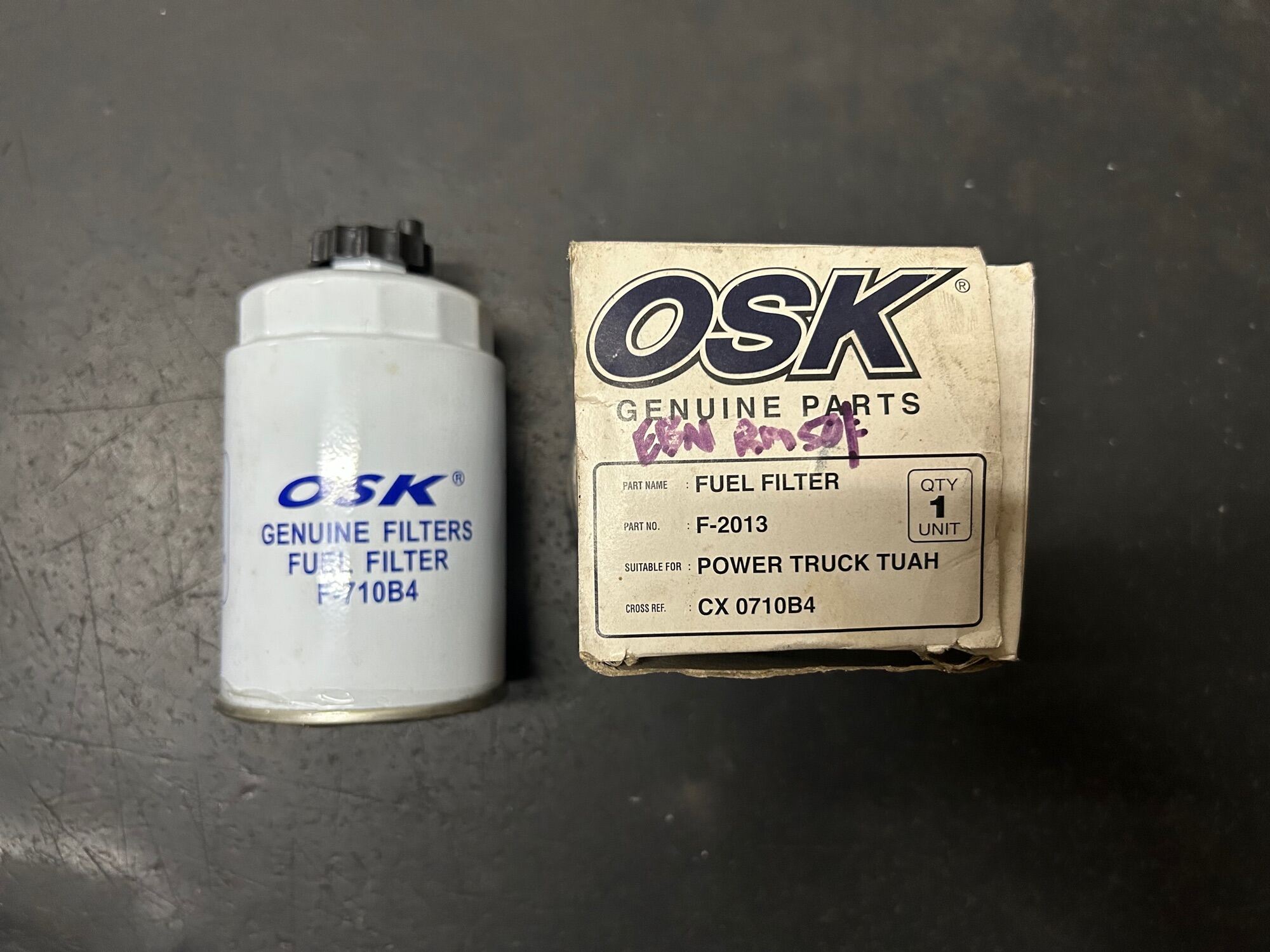 OSK Malaysia Power Truck Tuah Dong Feng Truck F-2013 F-710B4 Fuel ...