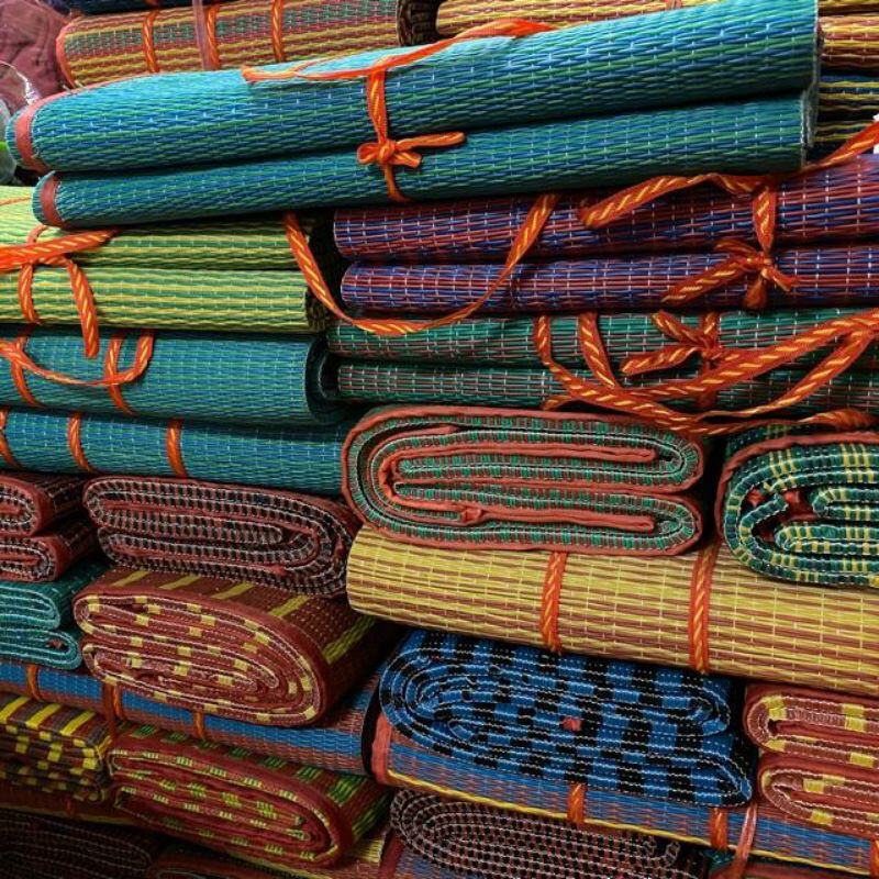 Tikar Plastik Berkelah Picnic Size Besar Lipat 3 Mudah Dibawa Hand ...