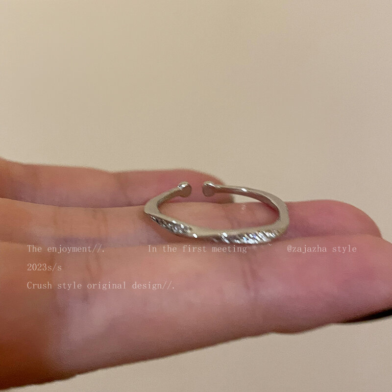 Luxurious Stackable Mobius Open Ring for Women with Zirconia Elegant ...