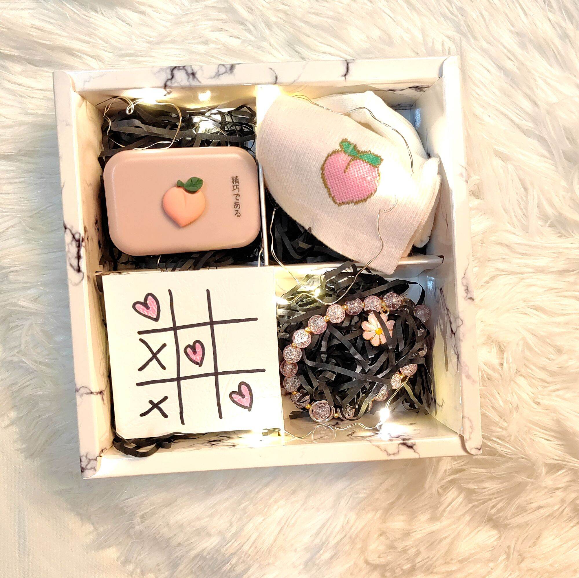 PEACH ON BLACK Fashion Giftbox for Girl Birthday Bestie Souvenir Mini ...