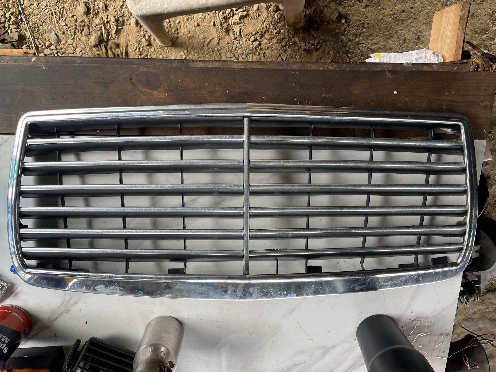 Mercedes W124 Front Grill Original Used | Lazada