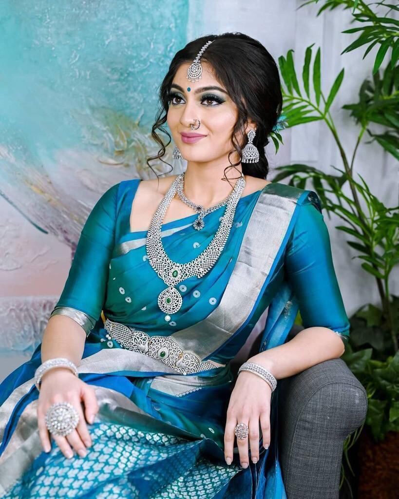 (PRE-ORDER) Néw Design Traditional Kancipuram Dark Rama Colour Saree ...